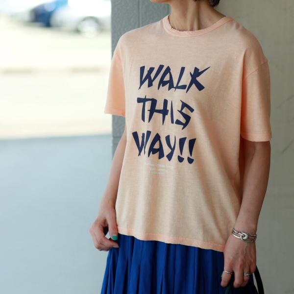 RITA JEANS TOKYO(リタジーンズトーキョー)から、ルーミーシルエットのレタードTシャツが届きました。リラックスな着心地と「WALK THIS WAY!!」のレターが特徴的な一着はヴィンテージウォッシュ仕上げの柔らかな肌触りも魅...