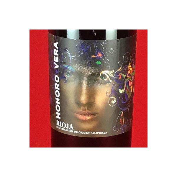 樹齢は15年から60年です。畑の土壌は石灰岩を多く含む、粘土石灰質土壌です。発酵は小さいステンレスタンクを使い27度から28度に温度コントロールしながら約15日間行います。全体の10％にフレンチオークを使用し5ヶ月熟成させています。地域:ス...