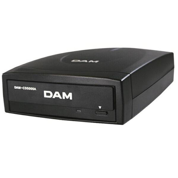 商品名DAM専用CDドライブ/DAM-CD5000A商品詳細サイズ172(W)×64(H)×242(D)mmスペック接続方式：USBケーブル接続書込速度：CD-R40倍接続可能機種：DAM-XG8000、DAM-XG7000/II、DAM-...