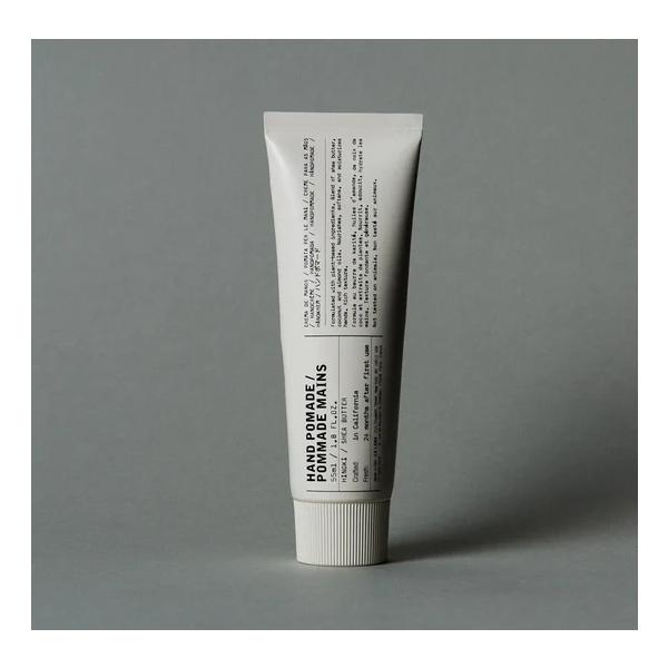 【並行輸入品】 LE LABO　ルラボ  ハンドポマード ヒノキ ハンドクリーム 55ml【ネコポス送料無料】クリーミーでありながらベタつきにくい使用感のハンドトリートメントです。心地よいタッチでなじみやすく、乾燥しやすい手肌もしっとりと保...