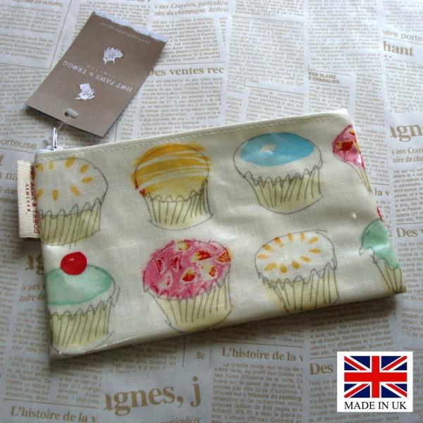 「Hot Paws ＆ Trogg」イギリスから直輸入キッチン・ホームウェア、ペットのテリアをデザインした家庭的なほっこりする小物やバッグなどオリジナルデザイン 他では手に入らない希少なお品をご紹介♪◆Flat Purse（小物入れ）化粧ポ...