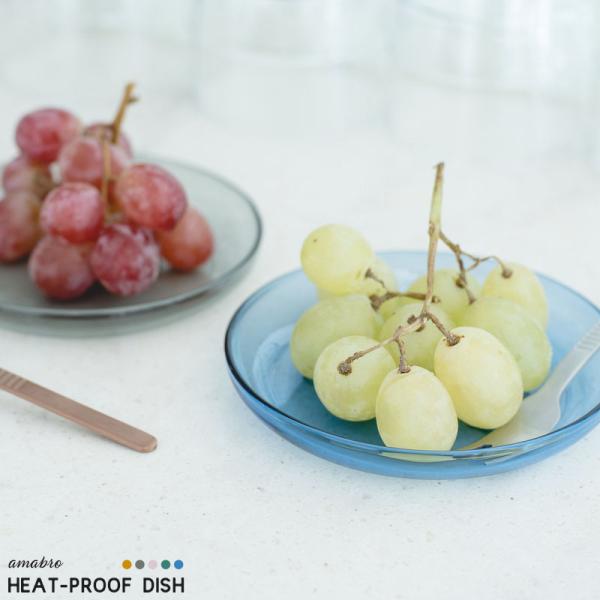 耐熱ガラス製のプレート。TWO TONE シリーズのマグソーサーとしてもお使いいただけます。■ブランド　amabro（アマブロ）■サイズ　φ120 × h15mm■材質　耐熱ガラス■生産国　中国■備考　※電子レンジ・食洗器使用可　※耐熱温度...