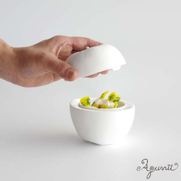 本物のリンゴから石膏で型を取った、Aquvii オリジナルPlasterです。小物入れや灰皿などにお使い下さい。■ブランド　Aquvii(アクビ)■サイズ　W10 × D10 × H11 cm■材質　石膏, セラミック■備考　ヘタ部分に接着...