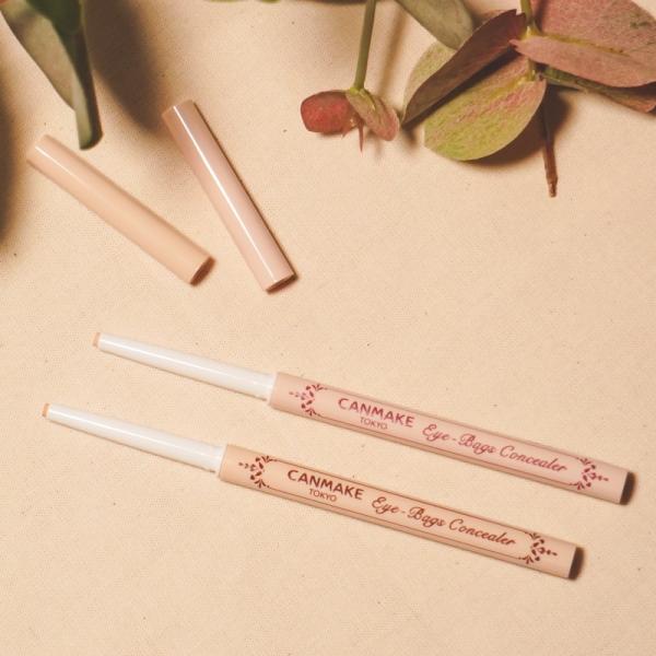ぷっくり自然な涙袋を演出してくれる、なめらかな描き心地の細芯コンシーラー。シミやニキビ跡など、狭い範囲のピンポイントカバーにも便利◎。皮脂や汗に強くヨレにくい処方です。イエローベース向けの“イエローベージュ”とブルーベース向けの“ピンクベー...