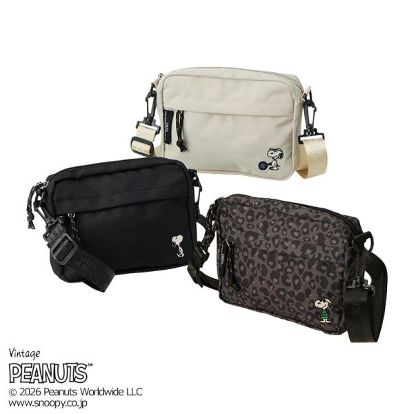 スヌーピーのワンポイント刺しゅうがアクセント。お財布やスマートフォンなど、必要なものを持ち歩くのに便利な「SOLEIL(ソレイユ)」のミニショルダーバッグです。背面のワッペンやストラップの織り柄もおしゃれ。メイン収納にはオープンポケット、フ...