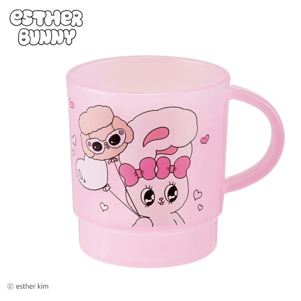 ポップでガーリーなテイストが可愛いウサギのキャラクター「Esther Bunny(エスターバニー)」のプラスチックコップです。きれいに積み重なるスタッキング仕様だから、場所をとらずにすっきり収納できます♪落としても割れにくいためお子様でも安...