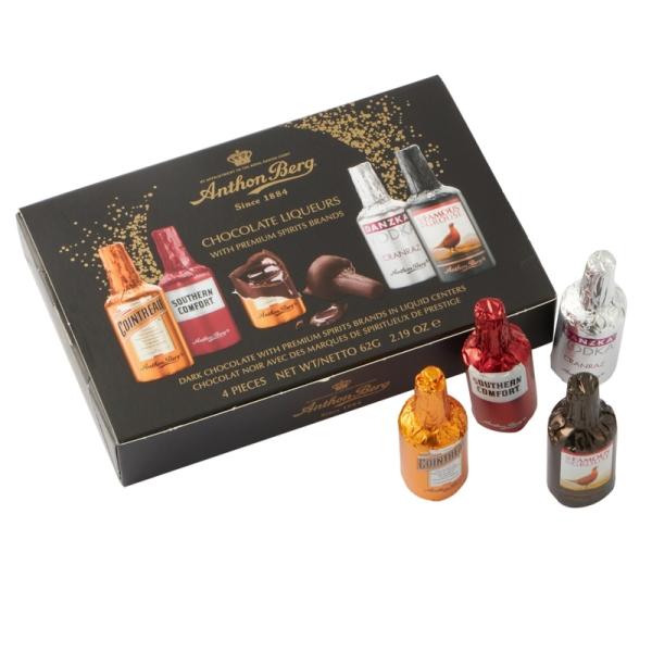 「Anthon Berg(アンソンバーグ)」のチョコレートの中で、最も人気のあるリカーチョコレートです。世界の銘酒をダークチョコレートの中に閉じ込めた大人の味わい。ミニチュアのようなボトルデザインもおしゃれです。お手頃サイズの4本入りアソー...