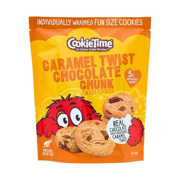 「Cookie Time」から定番のチョコレートチャンククッキーをアレンジした、キャラメルツイストクッキーの5個入りパックがラインアップ。チョコレートを使用し、香ばしいキャラメルフレーバーを加えた味わいが楽しめます。ひと口ごとに広がるコクの...