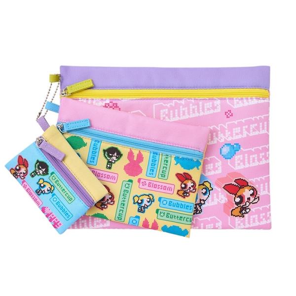 ポップなカラーリングとピクセルアートがかわいい「THE POWERPUFF GIRLS (パワーパフ ガールズ)」の3連ポーチです。大・中・小のサイズ違いがセットになっているので、用途に合わせて使い分けられるのが嬉しいポイント。コスメや小物...