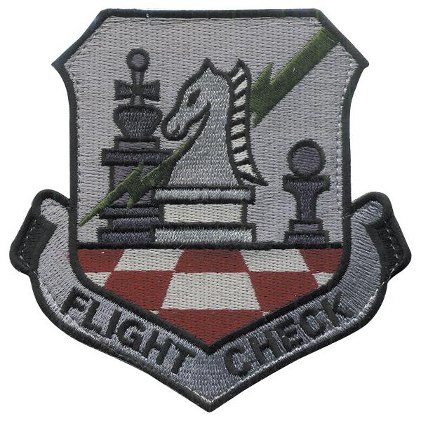 入間 飛行点検隊 ロービジパッチです。飛行点検隊（Flight Check Squadron）は、航空自衛隊航空支援集団隷下の飛行検査部隊。 入間基地に所属し、飛行点検機にYS-11FCを1機、U-125（ホーカー 800）を3機運用します...