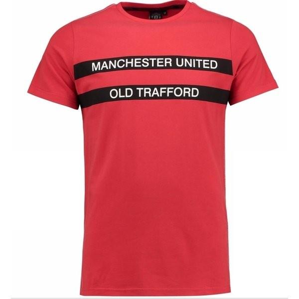 マンチェスターユナイテッドのチームカラーの赤地に黒のバンドで「MANCHESTER UNITED」「OLD TRAFFORD」（※ホーム・スタジアム「オールド・トラッフォード」）と白の文字が入ったTシャツ。通常のTシャツより若干厚手ぎみのし...
