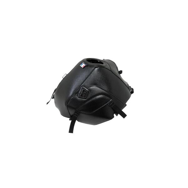 メーカー名：バグスターメーカー品番：1780Uヨーロッパのバイク文化が生んだタンクをカバーするための商品。幅広いカラーバリエーションで、愛車のイメージチェンジに最適です。タンクの保護はもちろん、専用タンクバッグのベースとしてもご使用いただけ...