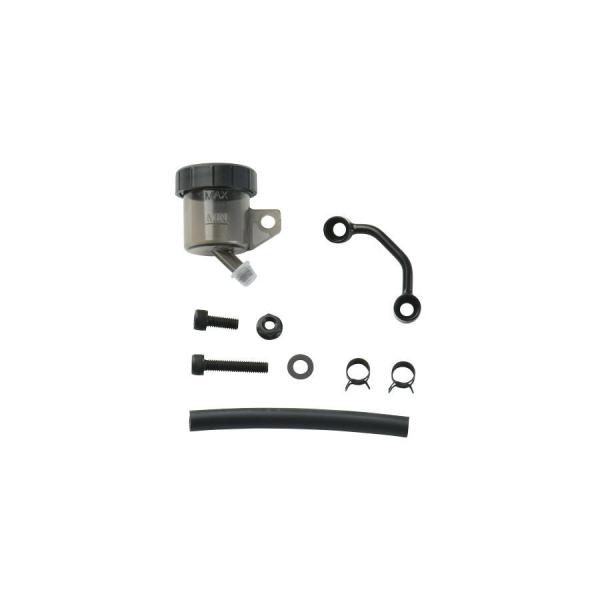 メーカー名：プロトメーカー品番：BPS002-BBブレンボマスターへ交換時の必需品。必要な物がオールインワンパッケージされたキット。販売備考：ブレンボ製オイルタンク(S15Bスモークタンク)、オイルホース(10cm)、その他取付に必要なボル...