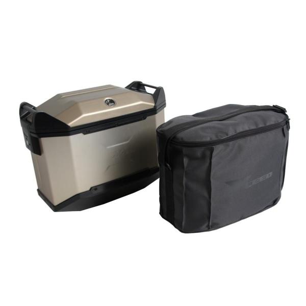 メーカー名：ヘプコアンドベッカーメーカー品番：700523 00 01販売備考：片側1個色[カラー]：ブラック材質[素材]：ナイロンタイプ：XCEED内容量[数量]：1個備考：エクシード（XCEED）サイドケース用 1個売り。左右どちらにも...