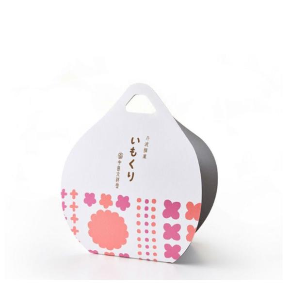 ていねいに裏ごしした「和栗」と甘みのある「なると金時芋」を使用し、風味豊かに焼き上げました。余分な原料を使わないことで引き立つ素材本来の美味しさをぜひお楽しみください。