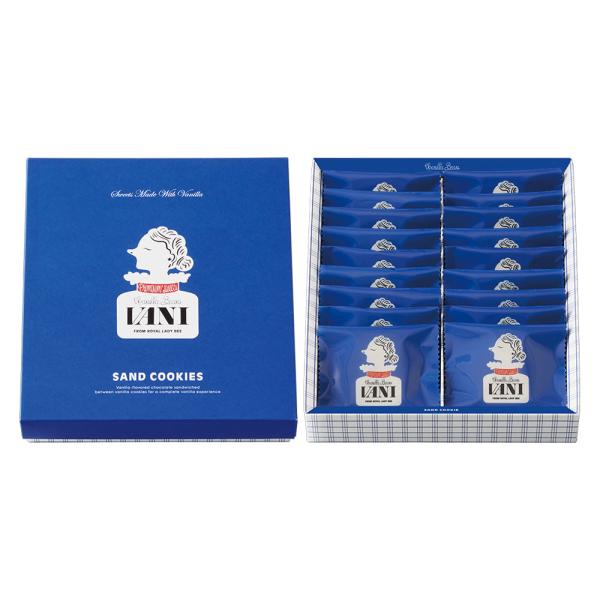 バニラを混ぜ込んで、薄く焼き上げたクッキー。間にはバニラ風味のチョコレートをはさみ、繊細なバニラの香りを重ね合わせたサンドクッキーです。