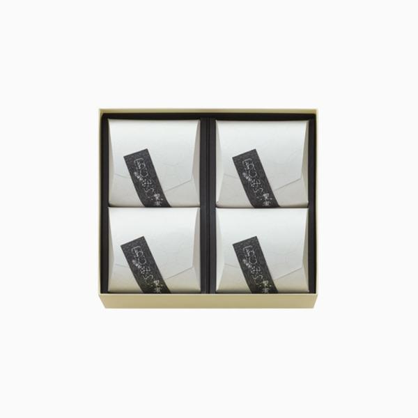 口の中でほろりとくずれる瞬間のおいしさを追求した、からだに優しい寒天と、大粒の黒豆や甘夏、波照間産黒糖を使った黒蜜を合わせてお召し上がりください。内容量：【1食当たり】寒天1本、餡1袋、黒豆1個、黒蜜1袋、甘夏1個、きな粉1袋