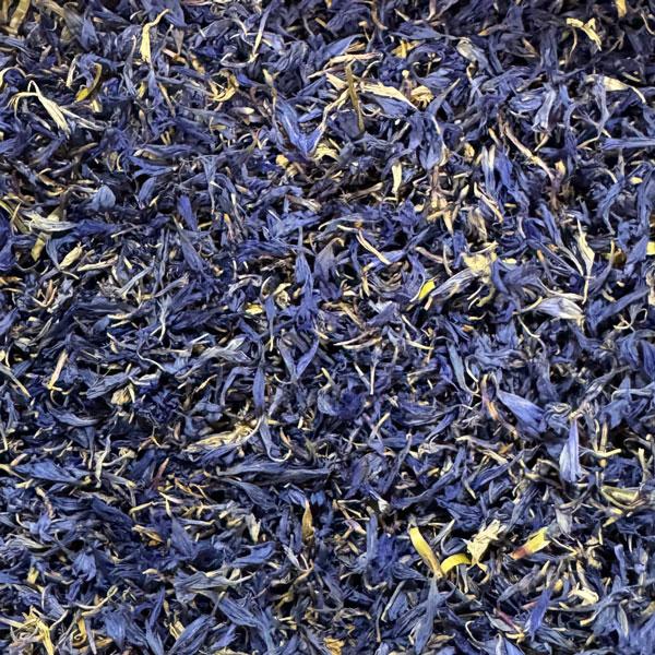 美しい色の花は、ポプリやハーバルバスの材料として利用されます。また、特に味や香りがないので、緑茶や紅茶、ハーブティーのブレンドに彩りとしても利用できます。生花はヨーロッパではエディブルフラワーとしてサラダやスイーツなどにも使われているそう。...