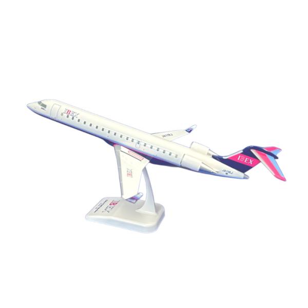 ・ブランド ： CROSSWING・スケール ： 1/100・材質 ： プラスチック製・スナップフィットモデル（胴体や翼など数パーツに分かれているため、簡単な組み立てが必要です。）・ランディングギア：×・スタンド：○・全長 ： 約 31cm...