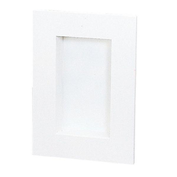 (外寸)21cmx30cmx奥行4.5cm(内寸11cmx20cm奥行4cm壁掛け用金具取り付け済自立用スティック付き