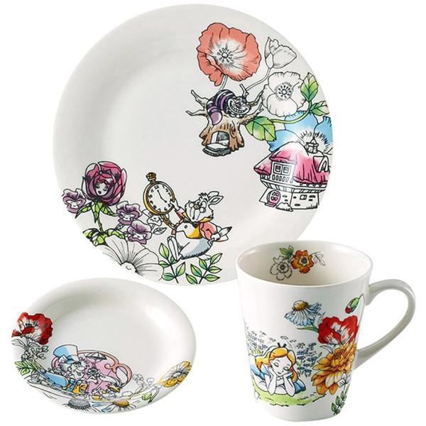 [LUXURY DISNEY　大人のディズニー]魅力的なキャラクター達がモダンなライフスタイルにマッチする、より洗練されたコレクションをお届けします。デイリー使いや人が集まるパーティー等、様々なシーンでワンランク上の大人のコーディネートをど...