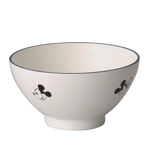 ディズニーの中でも特に人気のあるミッキーとミニーのキャラクターアートを使用した軽く丈夫な樹脂製食器です。電子レンジや食器洗浄機に対応した使い勝手の良いコレクションです。お子様のデイリーユースに、パーソナルギフトにおすすめです。・サイズ：φ1...