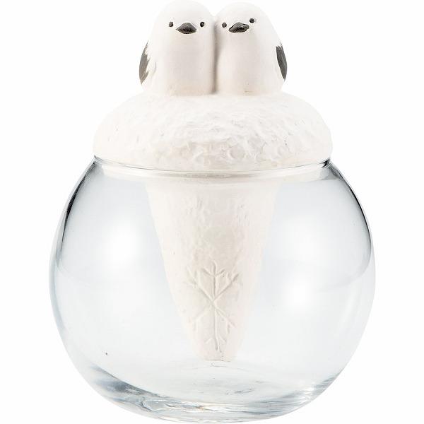 寄り添うシマエナガが愛らしい。水を注いでシマエナガの蓋をするだけ。■ご使用上の注意・本品は素焼きの特性を利用したナチュラルな自然気化の加湿を行います。  そのためスチームタイプのような数値に現れるほどの加湿能力はありません。・本体表面にカビ...