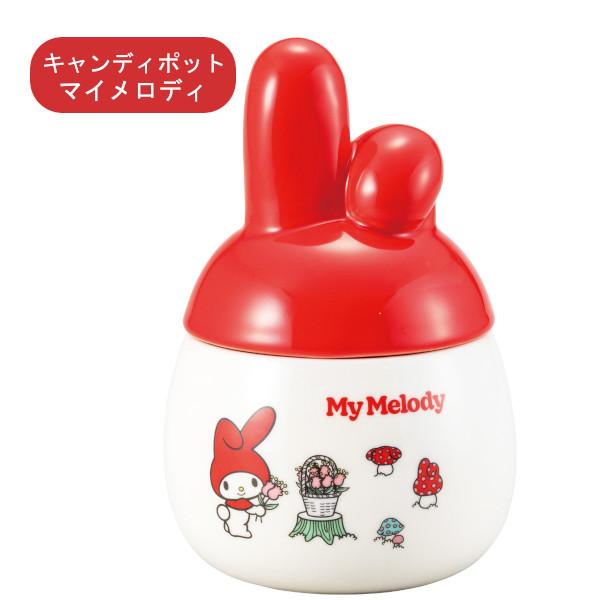 マイメロディの耳がそのまま立体的なふたになったキャンディポットです。赤いマイメロディがとっても可愛らしい商品です。細部まで形にこだわっているので、手に取った時の感動を体験して欲しい！・商品サイズ：W7×D5×H11・素材：ガラス・生産国：中...
