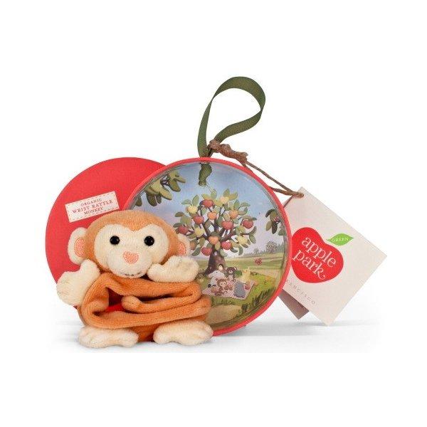 オーガニックコットンでできた、可愛いリストラトル。手首に付けて振ると、カラカラ音が鳴ります。やわらかな面ファスナーでサイズ調整ができます。ふたを開けると、内面には可愛いイラストが描かれており、細部にまでこだわったデザインのパッケージとなって...