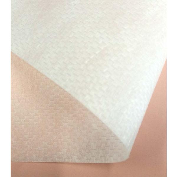 ポリエステル１００％で、強度にすぐれ、縮みもありません。旭化成のエルタスを使用しているので、目付が均一でムラがありません。遮光率63%