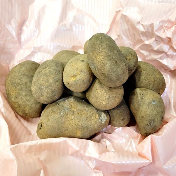 栽培用の種芋です。出荷時の重量になります。容量：5kgサイズ：混合個数：約10〜13個/kg※画像は1kg分です。