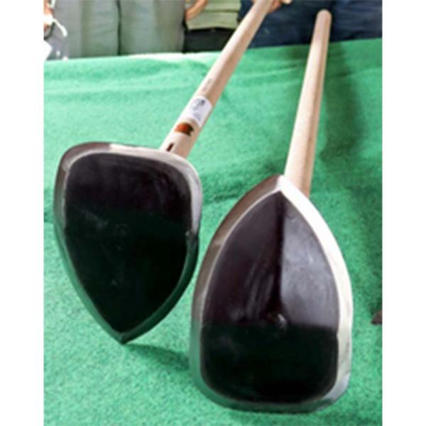 立ったまま草削りができる！鍬としても利用可能！長さ：130cm頭サイズ：11×18.5cm