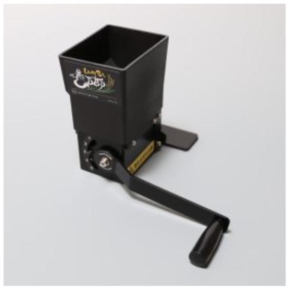 【商品名】もみすり名人 玄五郎　TR-50【製品概要】・家庭用・稲作体験用の手動もみすり器・1合分で約5分で手軽にもみすり・万力固定式・もみ殻分離別途必要・ロール調整・交換も可能【主な仕様】もみすり能力：約1合/5分※もみの状態やハンドルの...