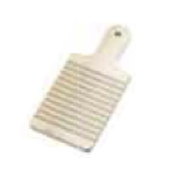 日本製の木製ミニ洗濯板。羽子板型で使いやすい。商品サイズ/約23.5×10.5cm包装/シュリンクパック生産国/日本