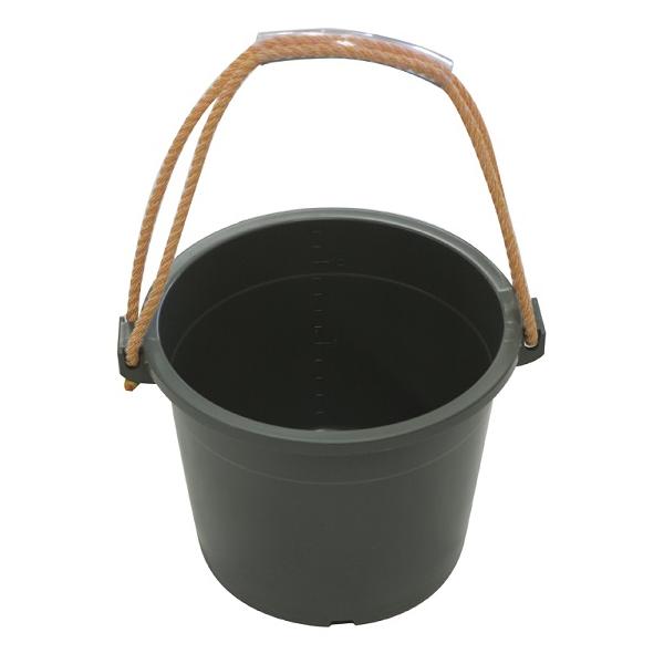 プラバケツ EX13型 左官バケツ の特徴耐久性に優れたプロ向けのバケツです。内側に目盛り付なので作業に便利です。土木・建築・工業・農業・漁業など様々な産業や、学校・店舗の備品に釣りやレジャー等、幅広い用途に使用できます。本体材質：容リ材＋...