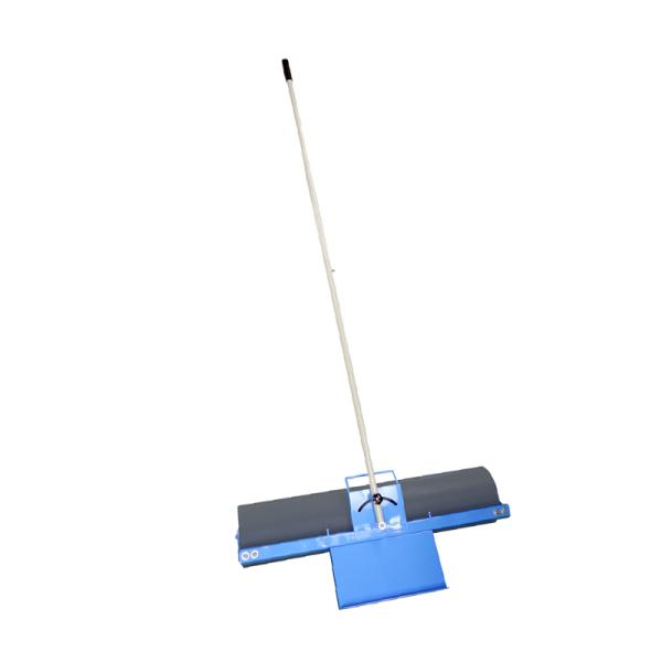 苗の茎曲げに最適な「健苗ローラー」です。健康な苗作り、“苗八分作”に役立ちます。【特長】ハンドルを左右に振ることができるため通路で作業する際に便利です。ウェイト台付き肥料袋やポリタンク等に土や水を入れ、ウェイトとして利用できます。(フック付...