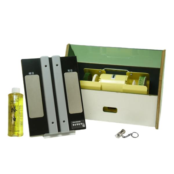 彫刻刀の仕上げならまずはこの1台から！道刃物の研ぎ機！研ぎ機6点スペシャルセット！●特徴・研ぎ機3点セットにさらにアイテムをプラス！・研ぎに必要なアイテムがすべて揃ったコンプリートボックスセットです。◆仕様・ミニハイスケアー2型　本体（青棒...