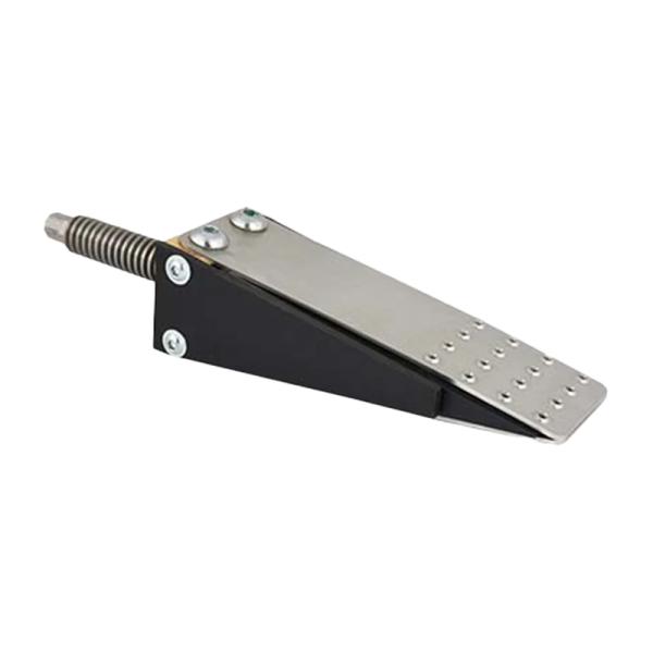 ドイツ・バスティング社製の可動くさびとドリル。効率的な伐倒作業を実現します。頑丈でシンプルなデザインは、ウェッジアングルが16°と大きく、樹木が細くても十分なリフト高さを実現。◆仕様・高さ：55mm・くさび角：16°・全長：270mm・幅：...