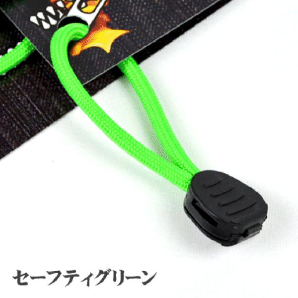 550 Fire Cordを採用したジッパープルです。12色のカラーバリエーションからお選びいただけ、アクセサリー感覚で装備できます。各種ジッパーのツマミの穴に装着してみてください。イザというときは、いつでも着火剤に変身します！・ウエアのジ...