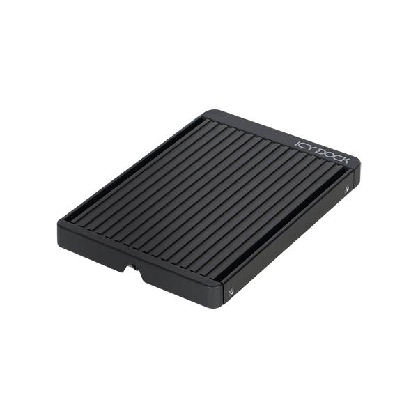MB705M2P-B ICY DOCK MB705M2P MB705M2PB CREMAX Cremax Technology ICY DOCK ICYDOCK M.2 NVMe SSD から 2.5 インチ U.2 SSDへ変換コンバータ