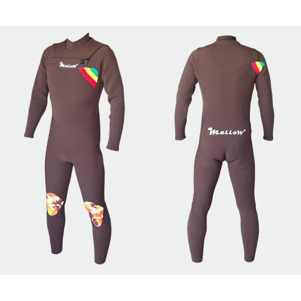 ミラノ・コルティナ冬季オリンピックの開会式で、イタリア代表の選手達が着用していた衣装からインスパイアされてデザインしたモデル。シンプルなデザインの中にも個性的な3色ラインで個性を表現。ロゴ無しにもできます。運動性を重視したパターンで快適なサ...