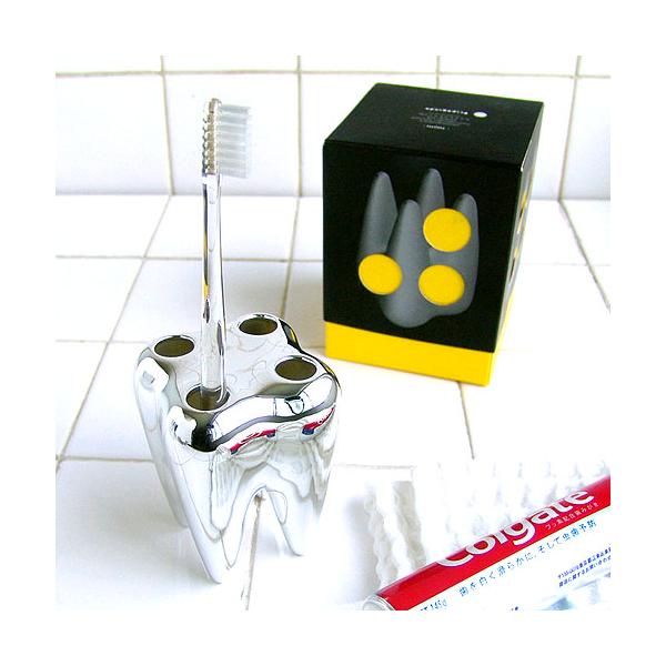 ユニークなアートオブジェのよう！？毎日の歯磨きが楽しくなりそう！衛生面もバッチリ！濡れたハブラシを置いても大丈夫。根元の先に小さな穴が開いていますので、乾燥・排水をすることができます。また、ハブラシホルダー以外にもアイデア次第で様々な使い方...