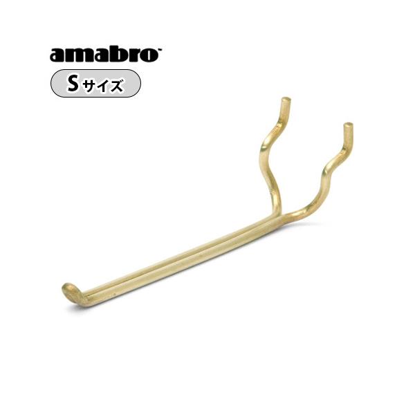 ■ブランド…amabro■サイズ…幅2.8×奥行10×高さ3.5cm■素材…真鍮■備考…amabroオリジナルのフックは工業製品として流通している有孔ボードにもお使いいただけます。板厚:4mm、ピッチ:25mm、孔径:5mmを基準にしていま...