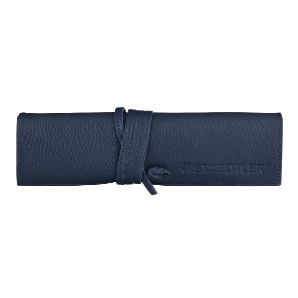 ステッドラーから待望のロール型・新レザーケース登場です。やわらかい牛革を贅沢に使用、質感に徹底してこだわりました。また、中型3ポケットが3つ、大型ポケットが1つ内包されて仕切られているので、様々なアイテムの収納と取り出しを容易です。シンプル...