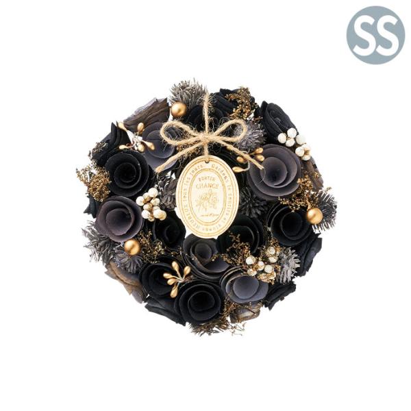 一年中飾れる、飽きが来ないワンカラーリース♪1つのリースの中で、色の濃いものと淡いものを使っているので、ワンカラーでも単調にならず華やかな印象になります。【プレートの訳】Gardons le sourire et vivons heureu...