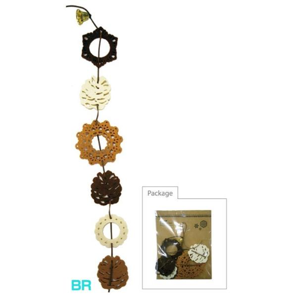 クリスマスをにぎやかに彩ってくれるガーランド♪くり返し使えるフェルト製です。【サイズ】約H1000mm（フェルト厚み5mm）【素材】フェルト（ポリエステル100％）【お手入れ方法】アイロンはかけないで下さい。汚れた場合は洗濯機、水洗いを避け...