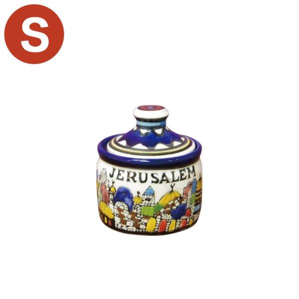【サイズ】φ62×70mm【素材】陶器【仕様】パレスチナ製※レンジ、食洗機、食器乾燥機はご使用いただけません。※ハンドペイントのため、多少の個体差が生じる場合がございます。【セイントエルサレム キャニスターポット (S)】キャニスター 小物...