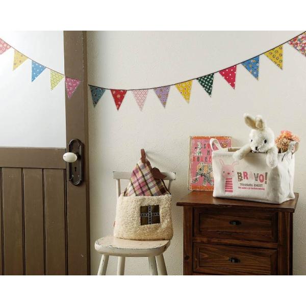 【素材】PVC（ポリ塩化ビニール）【パッケージサイズ】310×280mm【ウォールステッカー (SS) フラッグ フラワー】ウォールシール かわいい 子供部屋 おしゃれ※梱包サイズ軽減のため、パッケージを開封の上、厚紙を抜いた状態で筒型ケー...