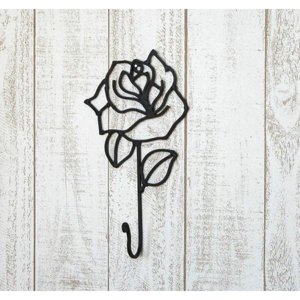 お庭やベランダ、リビング、玄関などを演出するアイテムとしておすすめ！トイレにおいても可愛い☆いろんなところに置いて楽しんでください。サイズ：W14×H25センチ【アイアンフックローズシングル 薔薇】ガーデニング 庭 かわいい 風水 置物