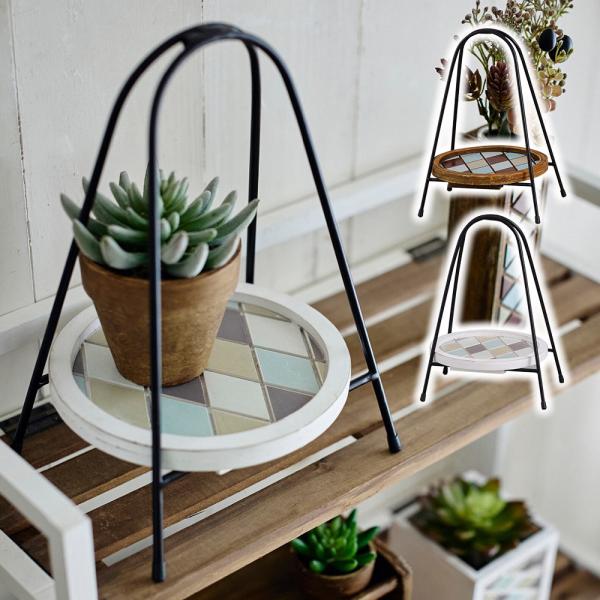 クラシカルなステンドグラス風幾何学模様が特徴の、ウッドインテリアシリーズ。レトロで温かみのあるデザインで、ナチュラルなインテリアに調和します。ヴィンテージ風の素材感が、空間に上質な雰囲気をもたらします。プランター台はもちろんお部屋のインテリ...